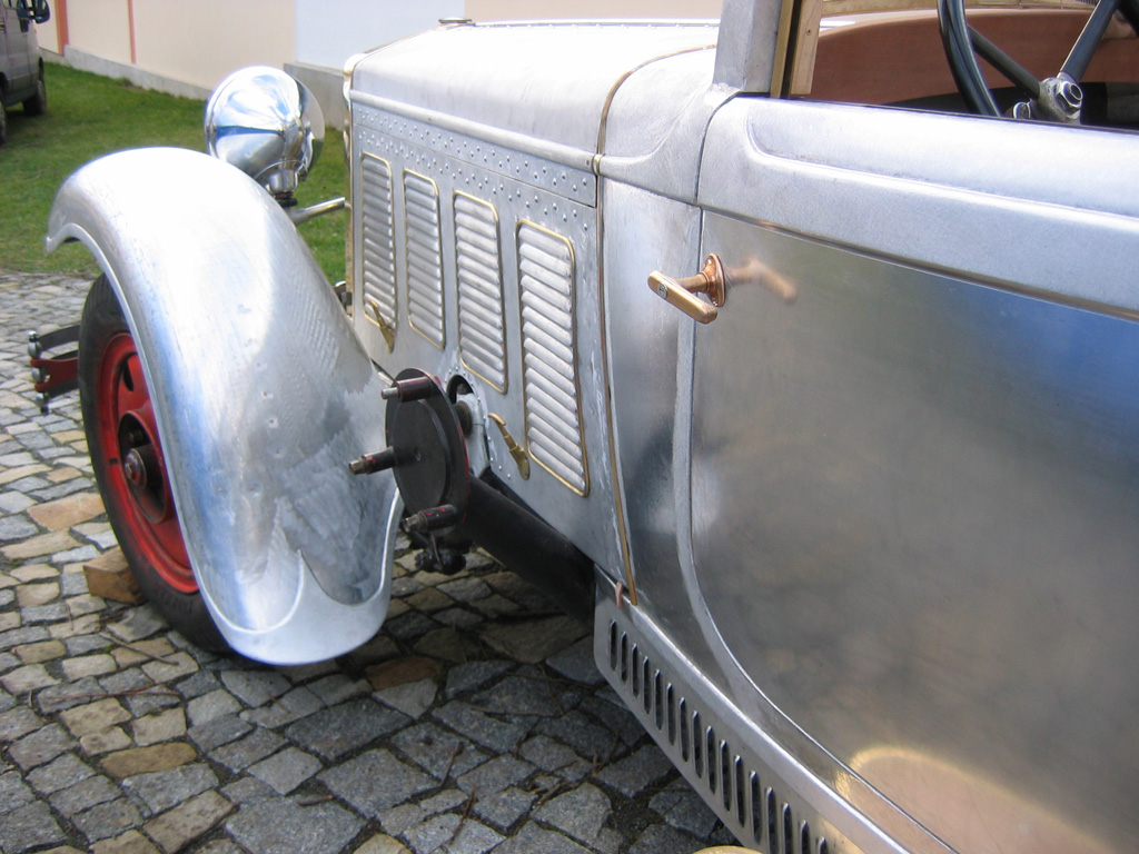 J. & D. Stauch chassis